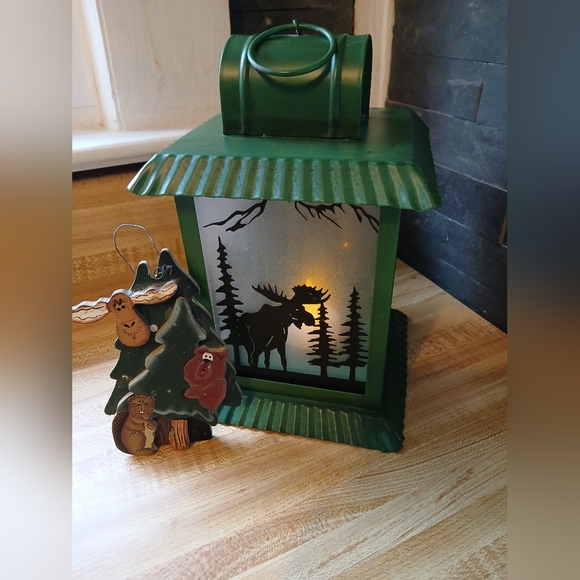 Accents | Green Lantern Moose Light | Poshmark